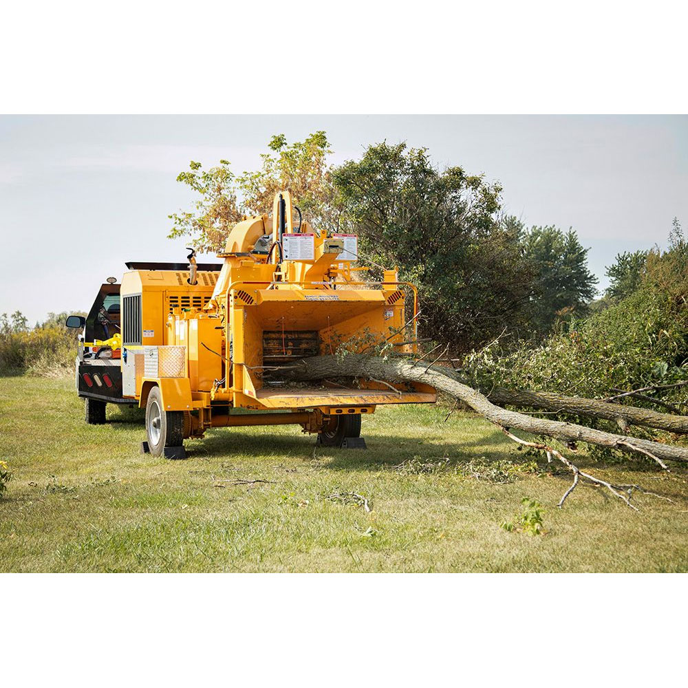 19" Wood Brush Chipper Diesel, Winch,